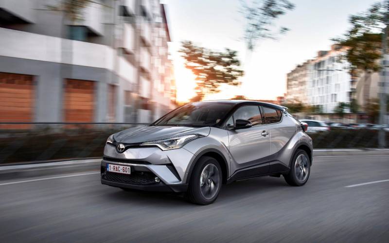 Toyota C-HR Hybrid 2017 | SUV Drive Toyota C-HR Hybrid 2017 | SUV Drive